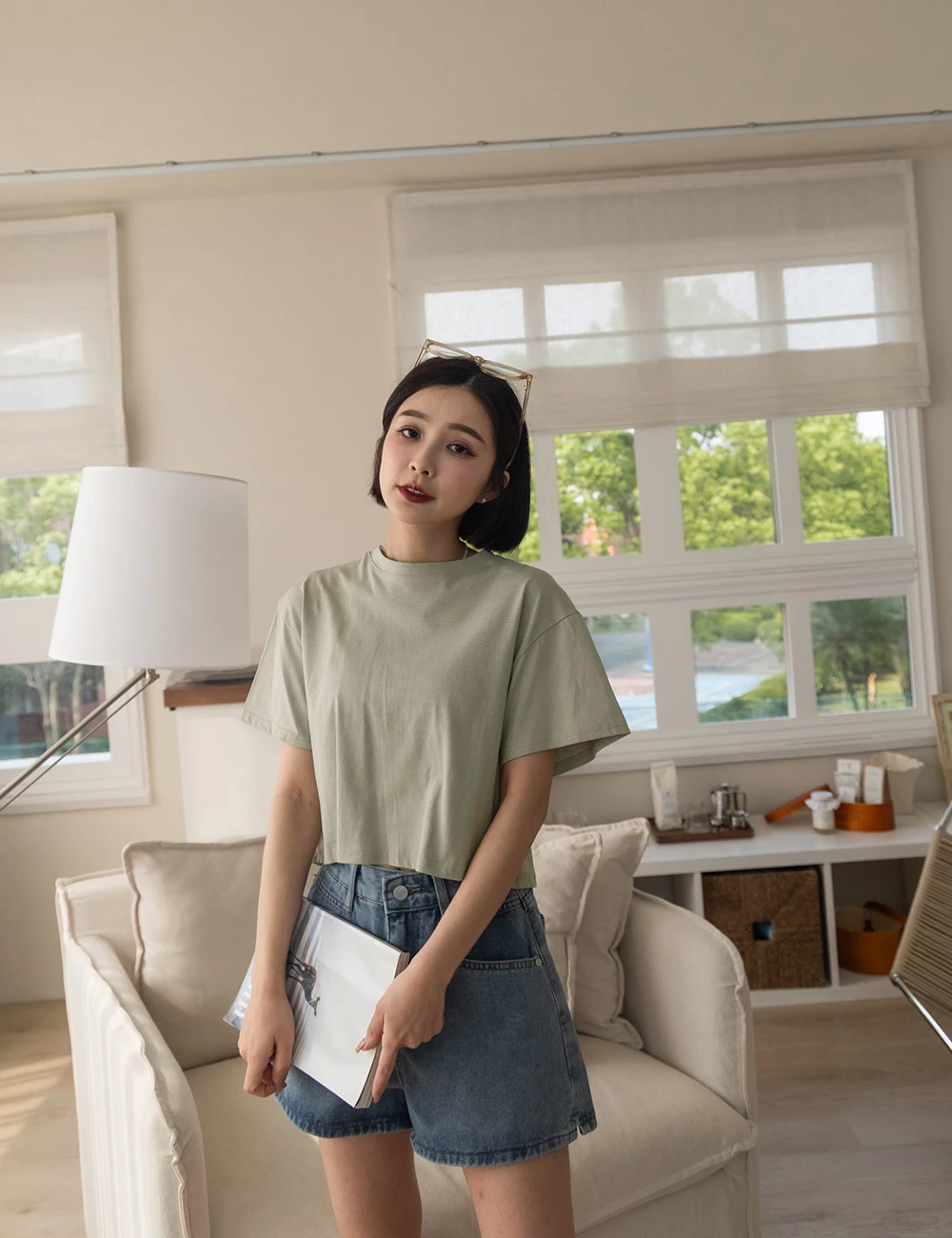 背交叉圓領素Tee | Space Picnic